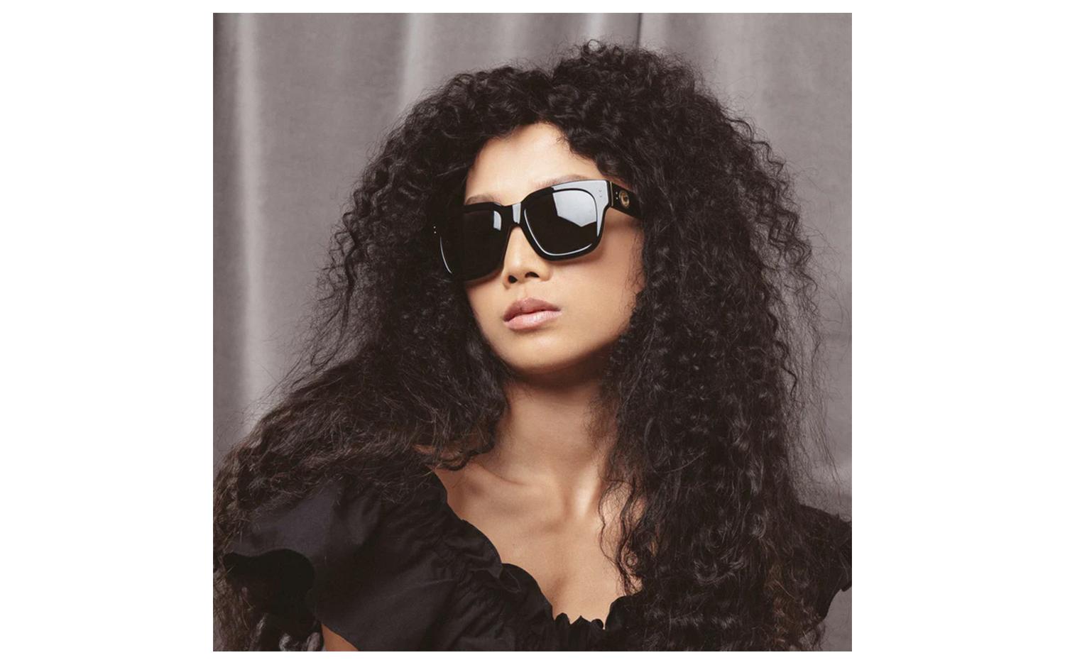 Linda Farrow Amber LFLC1001C1SUN Sunglasses | Shade Station